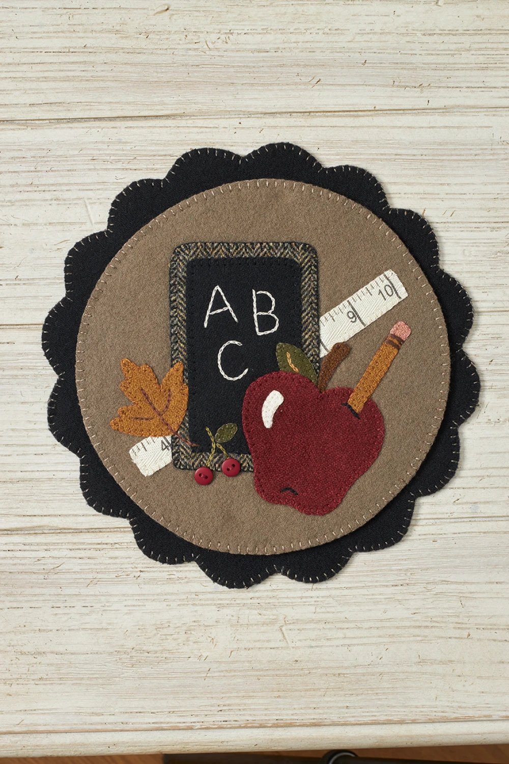 "Welcome Home" August Circle Center Woolen Mats 8" Round - Wool ...